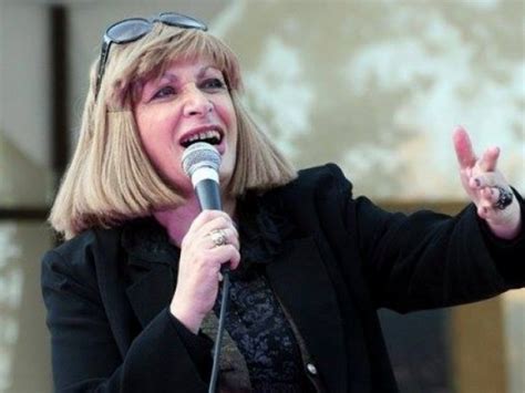 ეთერ კაკულია გარდაიცვალა