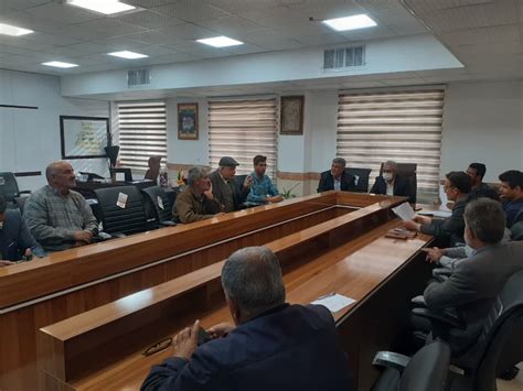 جلسه شهردار و اعضای شورای شهر با هیت امنا آرامستان باغ رضوان شهرداری بن