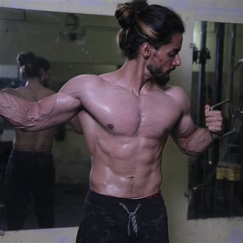 Divyansh Verma Divyanshverma9 • Threads Say More