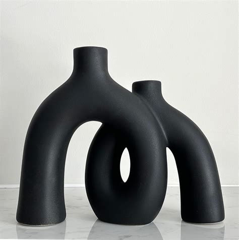 Matte Black Vase Set Hug Hollow Donut Aesthetic Ceramic