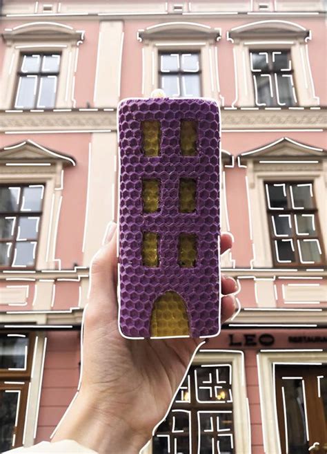 Свечи из вощества в форме домика — цена 120 грн в каталоге Свечи Купить товары для дома и быта