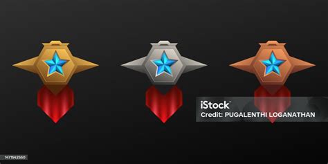 게임 Ui 디자인을위한 판타지 골드 실버 및 브론즈 게임 업적 배지 메달 1위에 대한 스톡 벡터 아트 및 기타 이미지 1위