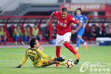 直击 古德利长途奔袭助攻阿兰弧线球 恒大暂1 0