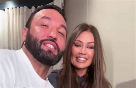 Виктория Боня как бы невзначай оголила на камеру грудь