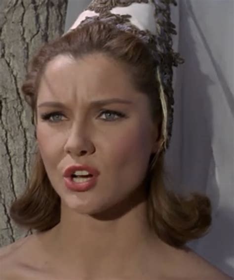 Star Trek Hotties Star Trek Babes Season 1 Ep 16 Shore Leave