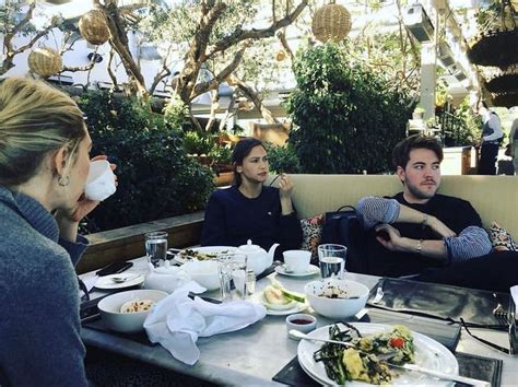 Pin De Deni S Em Vanessa • K