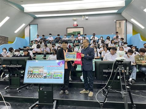 คณะอาจารย์และนักศึกษาจากวิทยาลัยเทคโนโลยีหาดใหญ่อำนวยวิทย์ เยี่ยมชมศูนย์บรรณสารฯ The Center