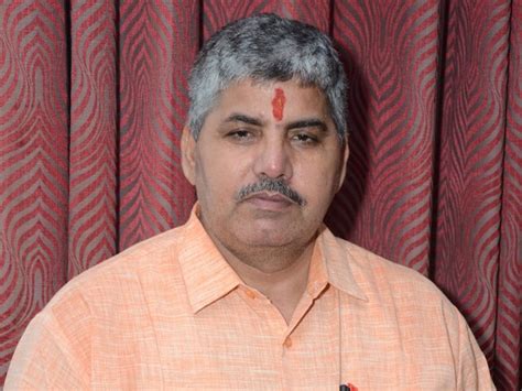 Accident While Going To School In The Morning Died In The Hospital अज्ञात वाहन की टक्कर से