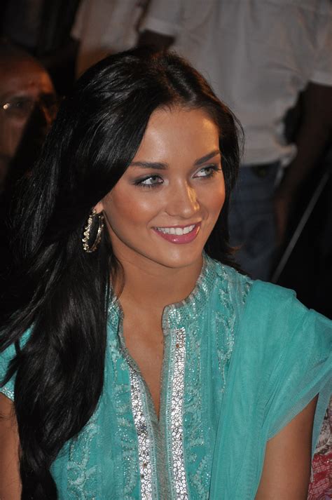 Favourite Gallery Amy Jackson Cute Photos
