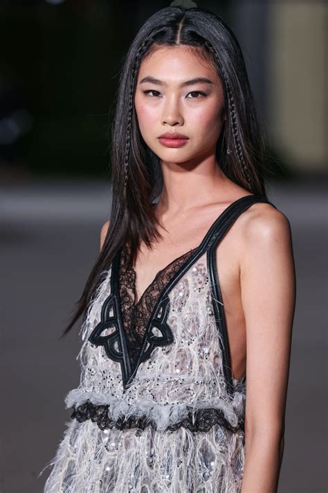 Top Chinese Fashion Models