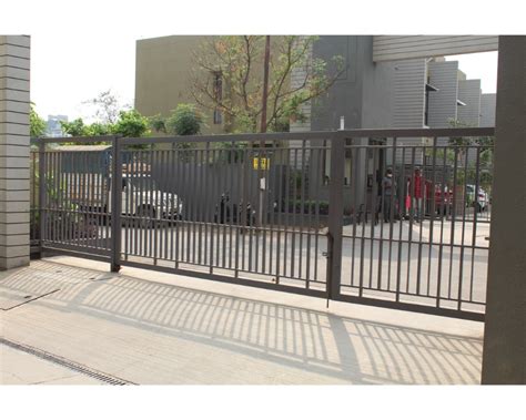 Sliding Gate Manufacturing By Om Engineers Fabricator Om Engineers Fabricators