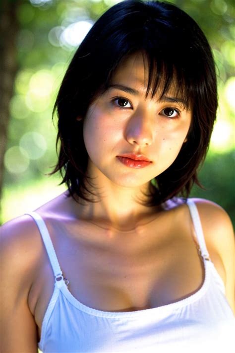 Tank Top Upper Body Cleavage Image Created By Eric Cheng 2022