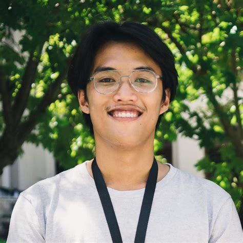 ไร้รัฐเหลียวแล ไร้ประกันสังคมเยียวยา พึ่งพาตนเอง สิ่งที่ Sex Worker ต้องเผชิญในยุคโรคระบาด The