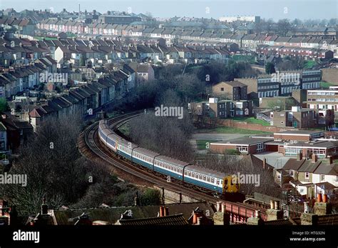 A Pair Of Class 415 4epbs Heads West With A Nse North Kent Service At