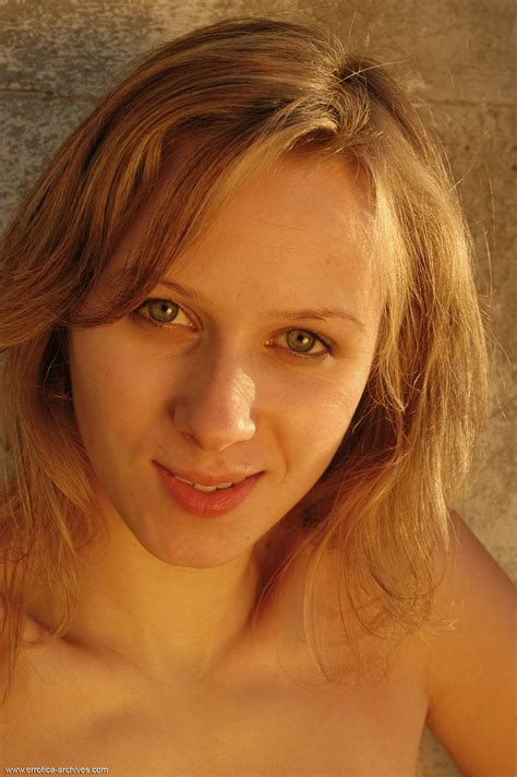 Flowerflower Erroticaarchiveflowerflowermedium0022 Porn Pic