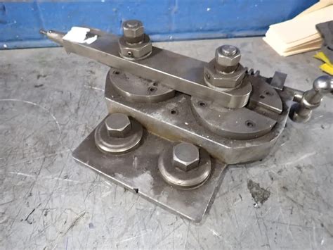 Possible Lathe Attachment With Hand Crank And Potentially Two Rotating