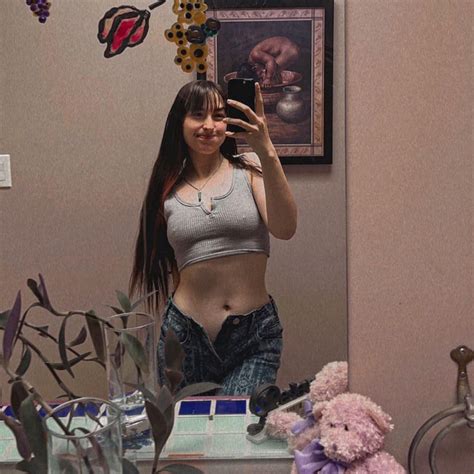 Lazy Days R MirrorSelfie