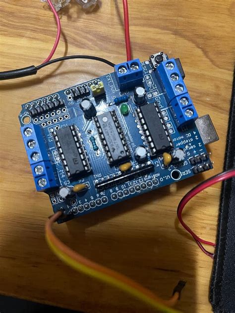 I Am Using L293d Motor Shield And Arduino To Drive 4 Motor But The