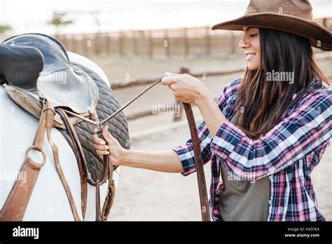 Standing Cowgirl Page 2 Telegraph