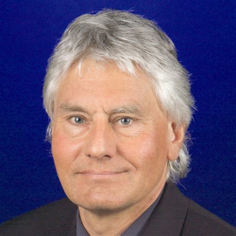 Howard Daveys Instagram Twitter And Facebook On Idcrawl