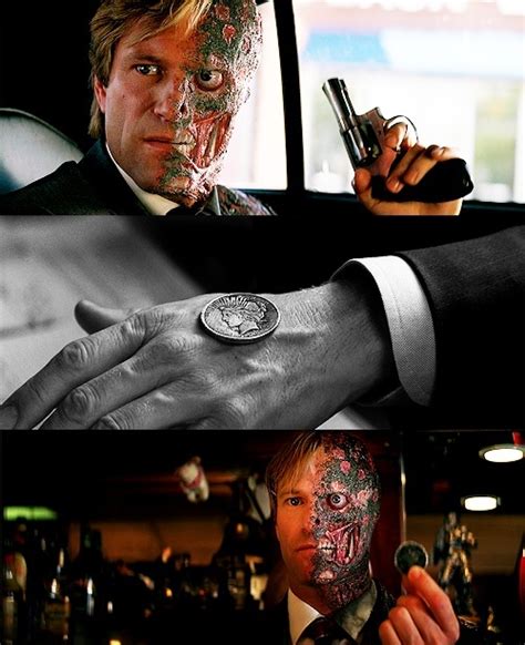 Aaron Eckhart Y Harvey Dent Harvey Two Face