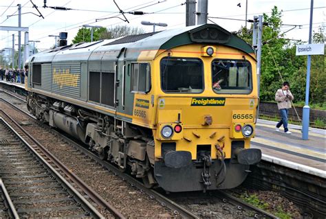 Class 66 66565 At Ipswich Freightliner Class 66 Shed 665 Flickr