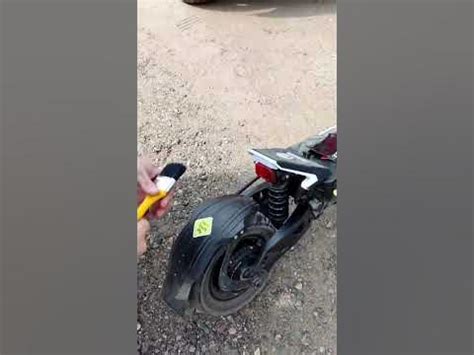 Одежка для амортизатора электросамоката, которую легко надеть - YouTube