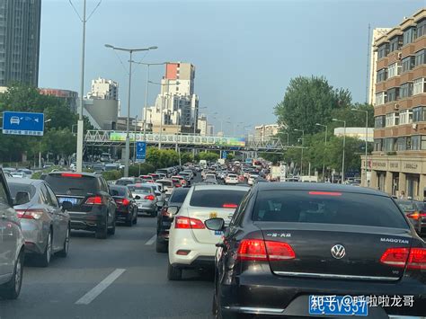 堵车有什么危害⚠️遇到堵车怎么办 知乎