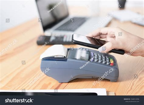 114 Asian Qr Scan Mall Images Stock Photos Vectors Shutterstock