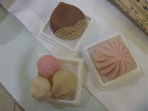ヒロコク便 Blog Archive 和菓子作り体験で知る茶道の楽しさ