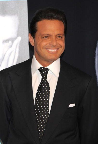 Luis Miguel News Photo Getty Images Luís Miguel Photo Cartoon Jokes