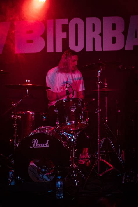 Live Gallery Fucked Up Big Cheese And Perp Walk Clwb Ifor Bach 11 3 23