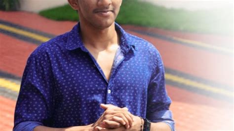 The Bounty Hunter An Engineering Student Who Bypassed Apples