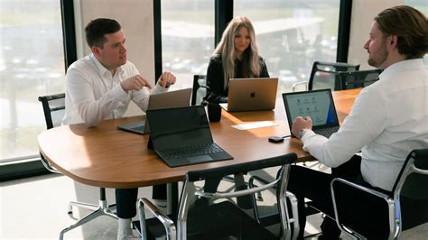 Barco Clickshare Systems Simple Collaboration