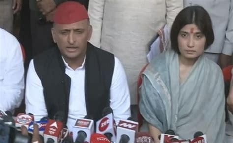 Akhilesh Yadav Says This As Wife Dimple Yadav Enters Contest For