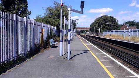 Southeastern Trains Class 465186 Leaving At Slade Green And 465174