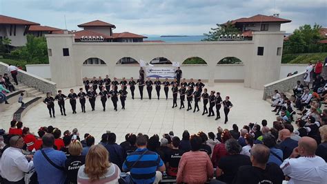 Танцова Школа Играорци Русе Youtube