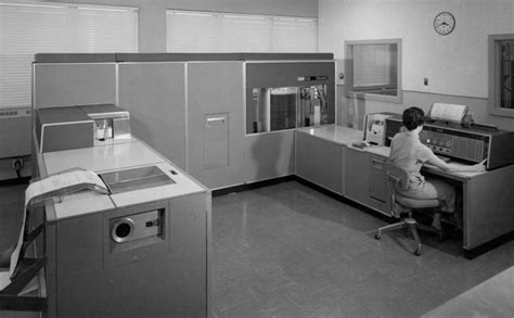 1956 Transporting An Ibm 305 Ramac The First Computer Model With A Hard Disk Drive Hdd