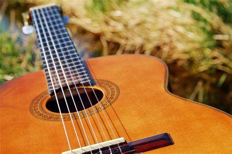 How To Play Classical Guitar Audiolover