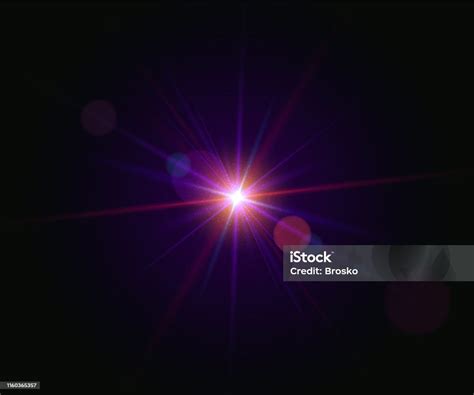 빛나는 플래시 보케 반짝이 입자와 광선아름다운 눈부심 효과 컬러풀한 반짝반짝 빛나는 렌즈 플레어의 반짝이는 조명 효과 광선에