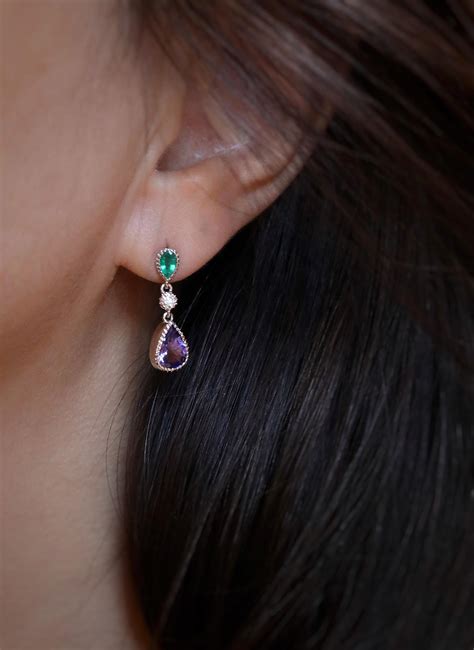 탄자나이트 And 에메랄드 언발 드롭 귀걸이 로코주얼리