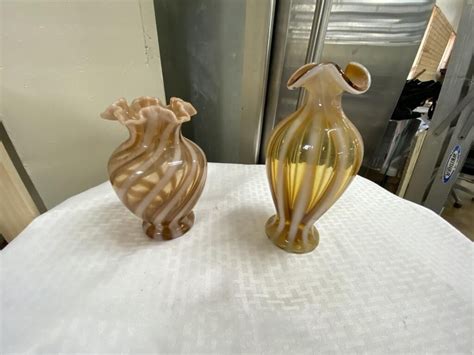 2 Pcs Fenton Vases Live And Online Auctions On