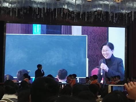 和而不同 各美其美 －－汇文学校组织小学数学老师观摩和美课堂活动