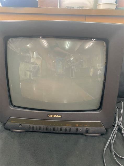Yahooオークション レトロ ブラウン管 カラーテレビ タッチチャンネル