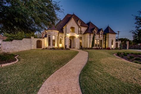 Sold Sherri Murphy Presents An Impressive Custom Home In Colleyville