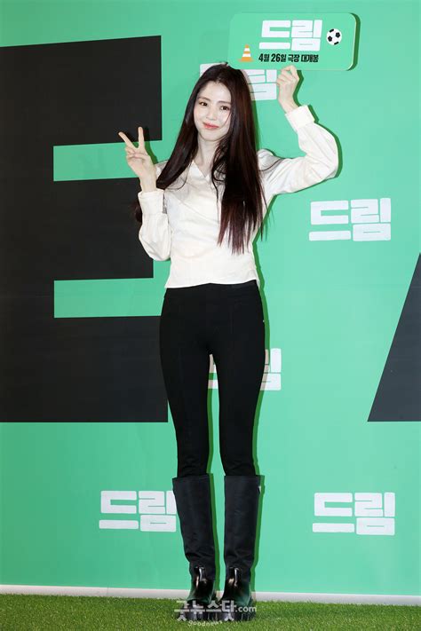 [덕샷] 한소희 모두가 놀란 실물 미모