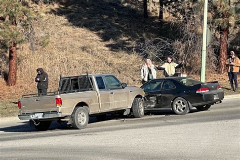 T Bone Collision Blocks Summit Drive In Kelowna Kelowna Capital News