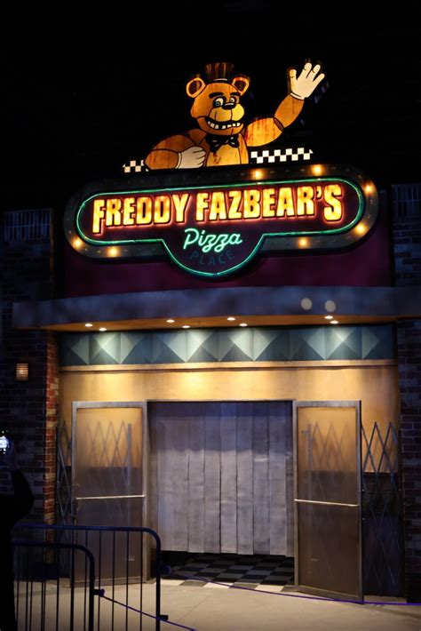 Meet Freddy Fazbear And Friends At Halloween Horror Nights Five