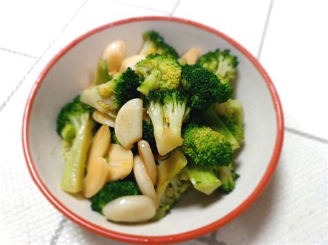 데친 브로콜리 남았을 때 브로콜리마늘버터볶음 레시피 데친 브로콜리 남았을 때 브로콜리마늘버터볶음 레시피