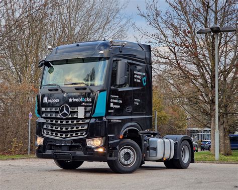 Autonomous Driving For Commercial Vehicles Driveblocks Presents New Release Of Modular Mapless